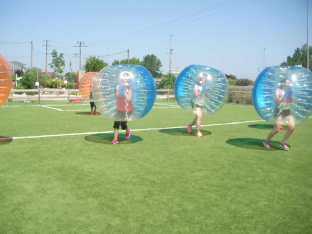 Mini-golf, Bubble-foot, Karts et Jeux gonflables à 20mn de Toulouse